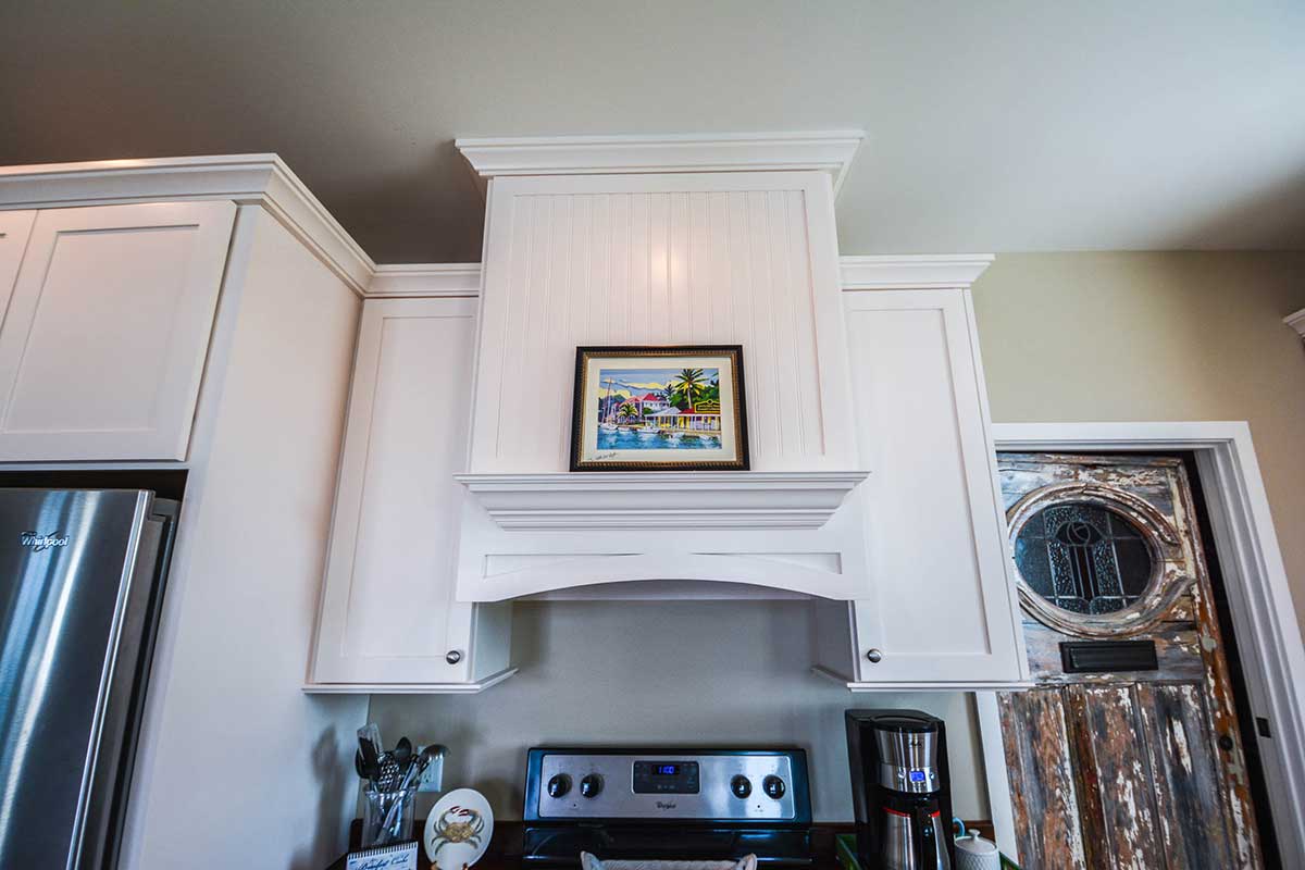 Custom Range Hood with mantel - Simmons Custom Cabinetry & Millwork